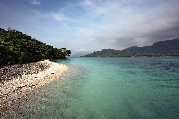 Pulau Sebuku Terancam Tenggelam