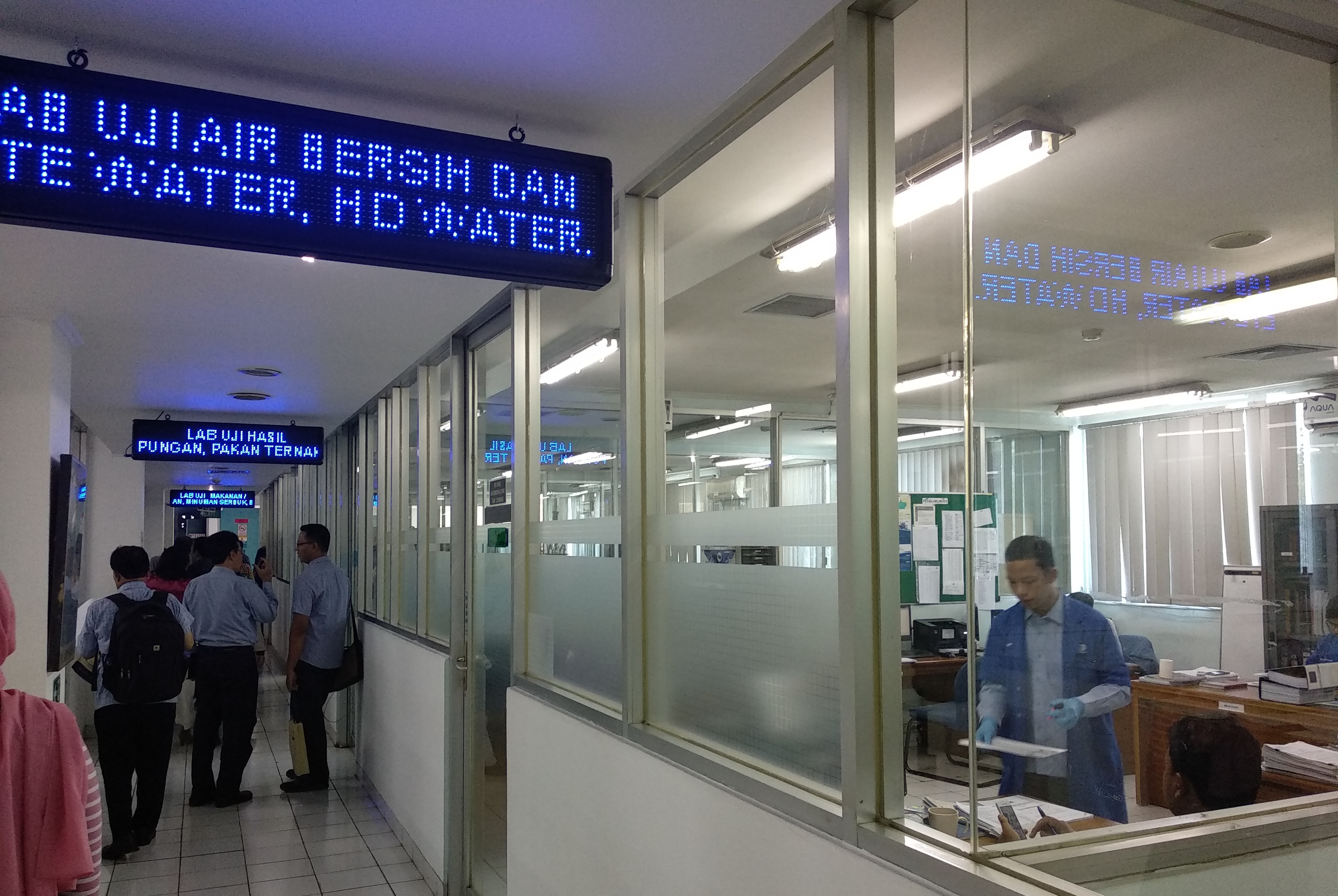 Laboratorium di Cibitung Ini Menguji Kandungan Babi, Cadangan Batubara ...