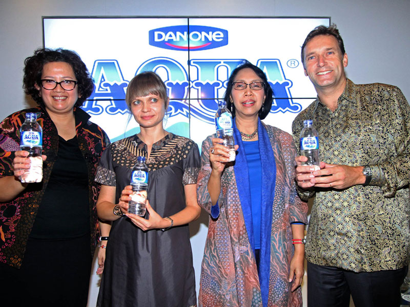 Danone-Aqua akan Luncurkan Produk dengan 100 Botol Plastik Daur Ulang