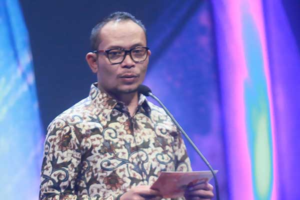 Hanif Dhakiri Tumbuh dari Teater Kampus