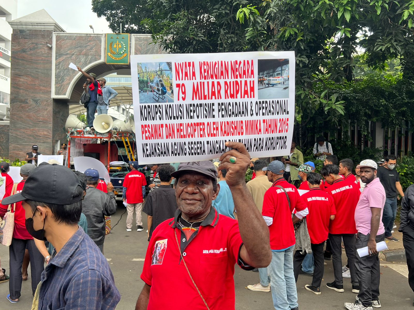 Kejaksaan Diapresiasi Tetapkan Plt Bupati Mimika Tersangka, Ditunggu ... Kejaksaan Diapresiasi Tetapkan Plt Bupati Mimika Tersangka, Ditunggu ...