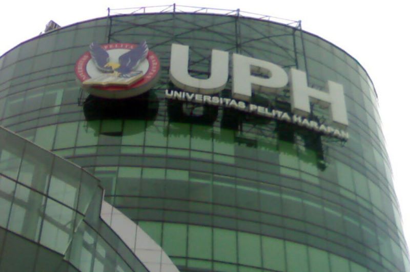 UPH Kukuhkan Guru Besar Pertama di Bidang Akuntansi