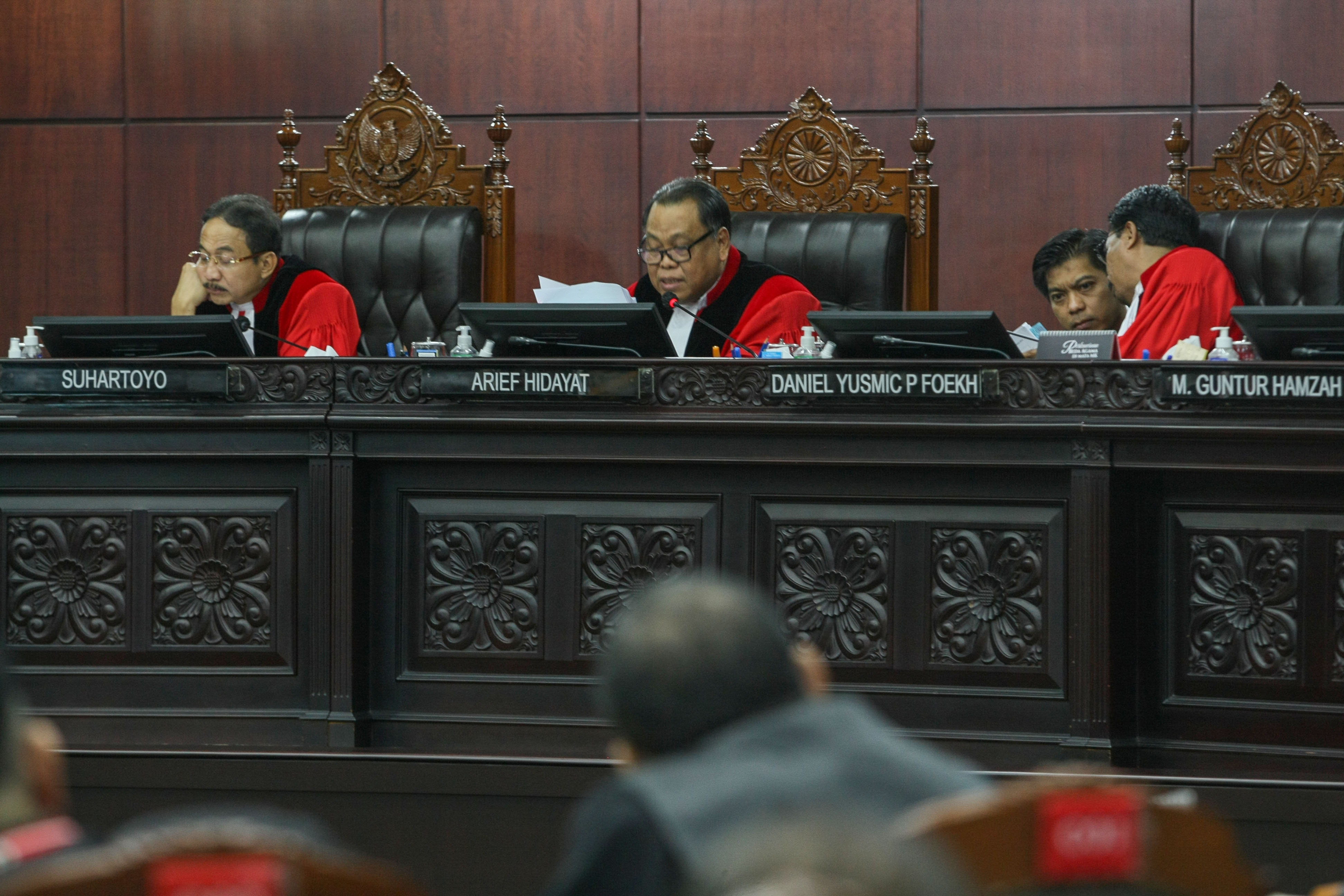 Ini Alasan Dissenting Opinion Hakim MK Arief Hidayat Ini Alasan Dissenting Opinion Hakim MK Arief Hidayat