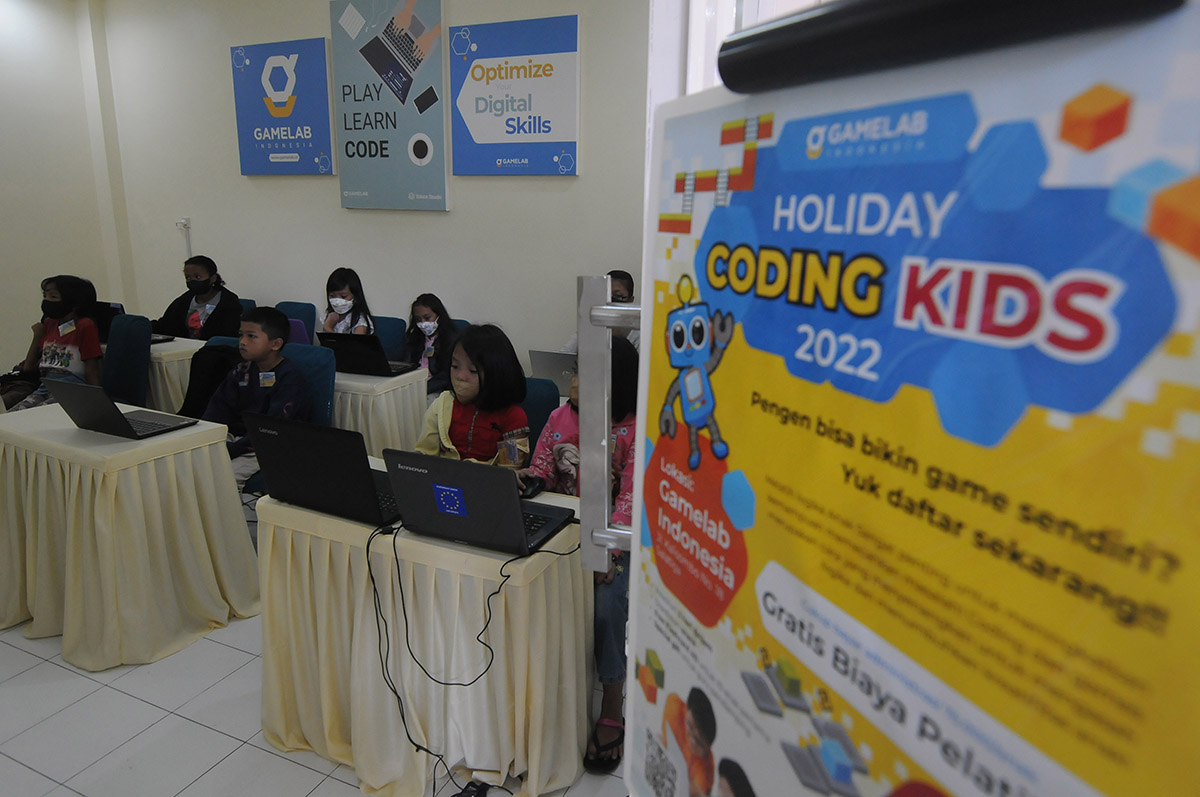 Isi Liburan Sekolah dengan Belajar Coding