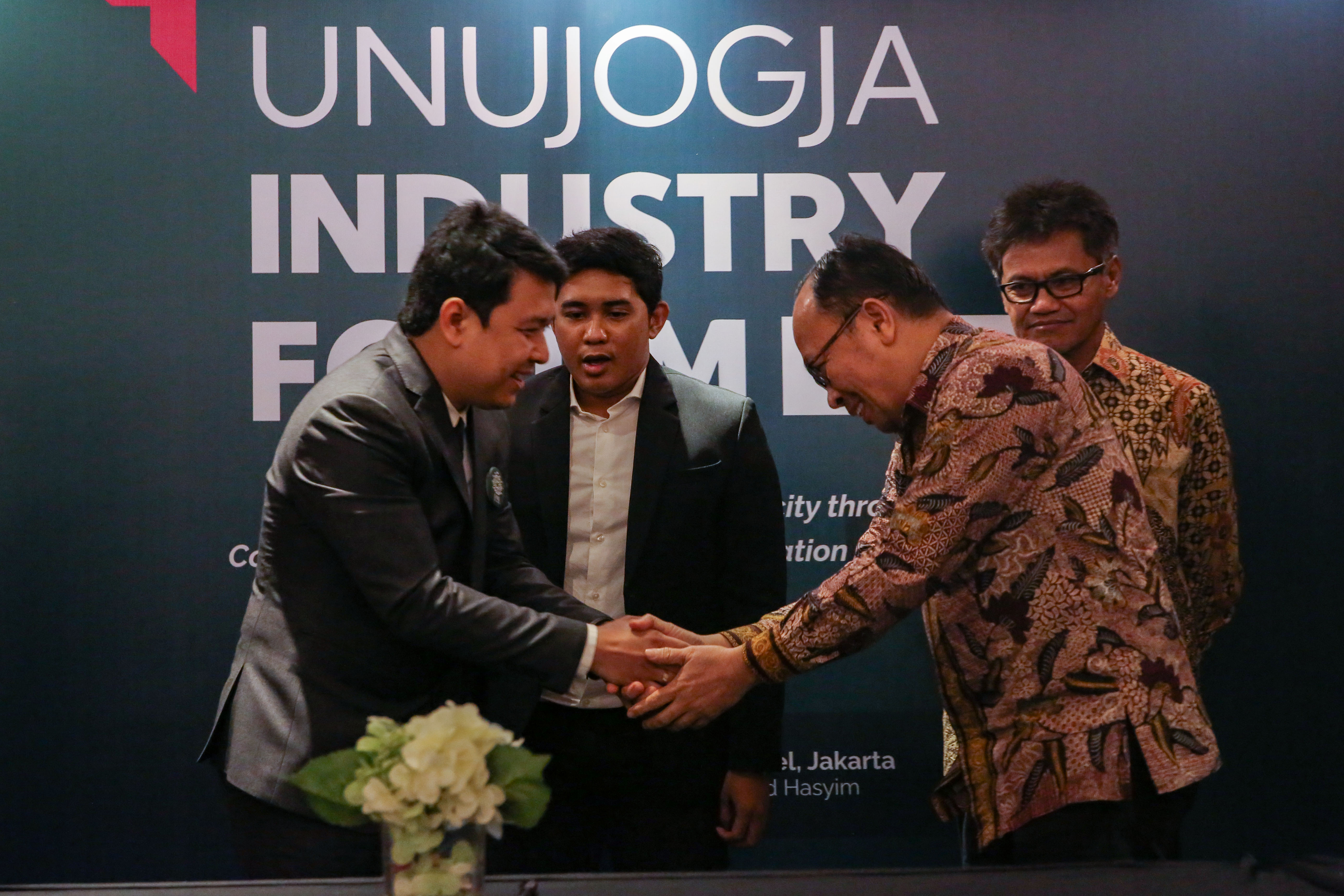 Kolaborasi dan Dukungan Belajar