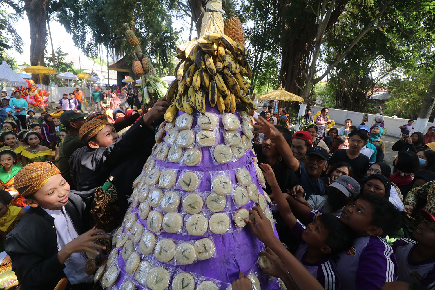 Tradisi Ziarah Punden Putra Raja Kediri
