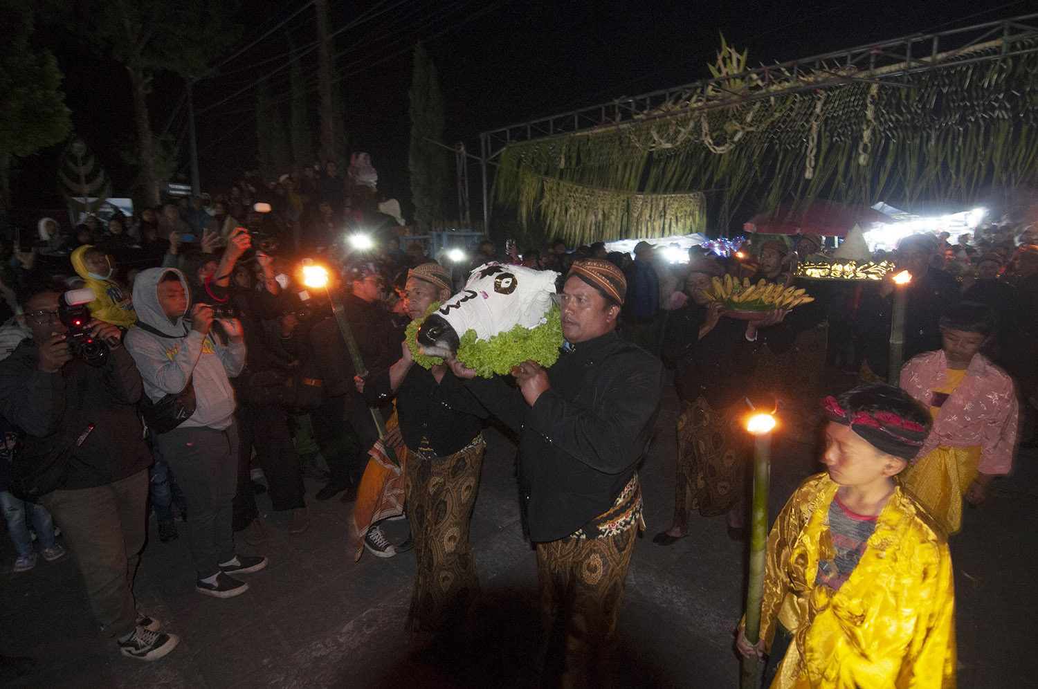Tradisi Sedekah Gunung Merapi