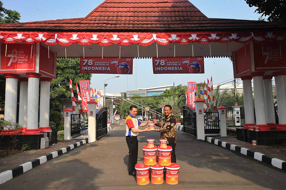 Sambut HUT Kemerdekaan, Nippon Paint Gelar Program Pengecatan Gapura ...