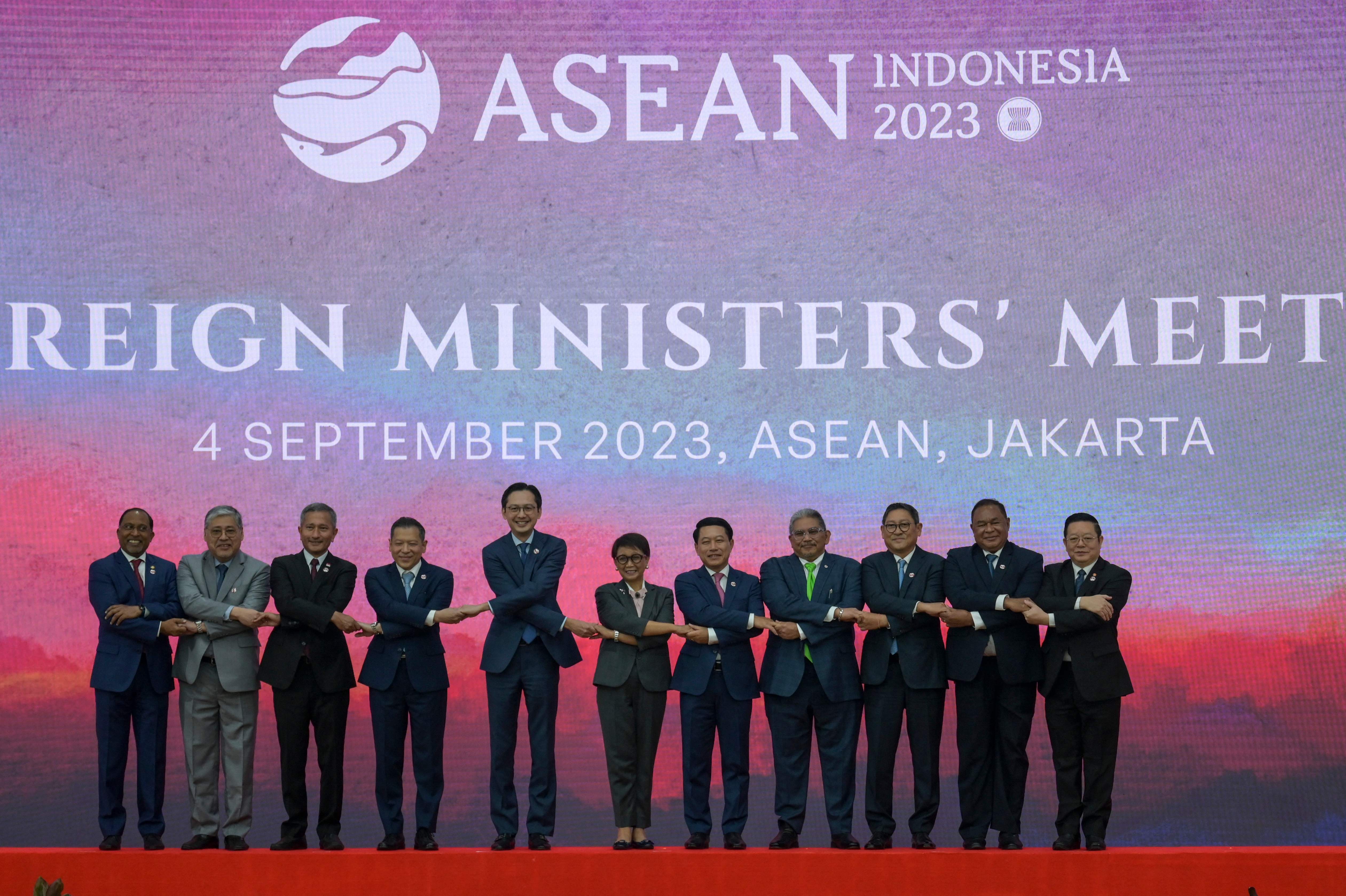 Pertemuan Menteri Luar Negeri ASEAN